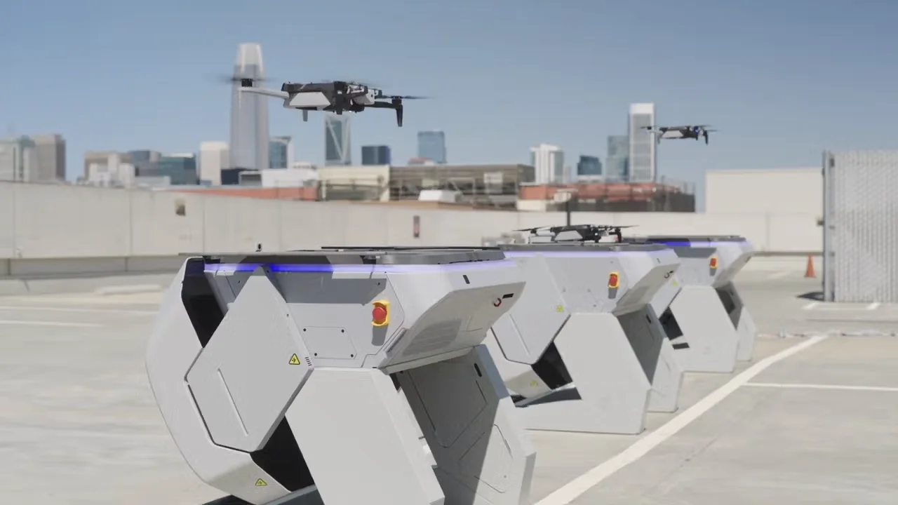 Skydio Dock for X10 | Robotics Centre Inc.